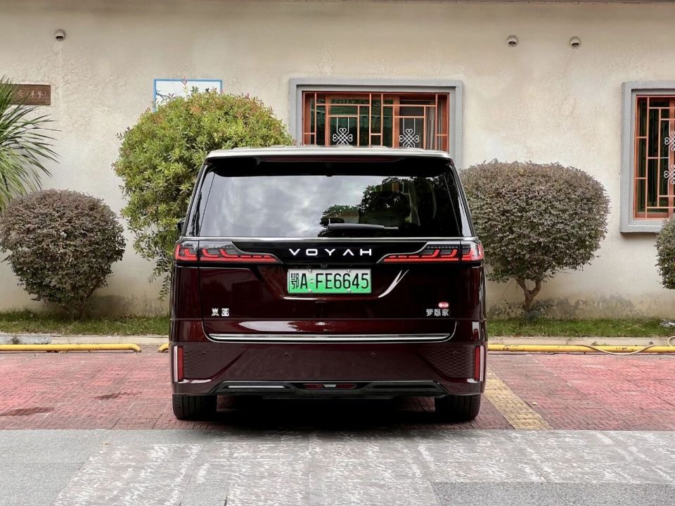 如果你想买MPV同时对配置既要又要，那它很有可能会是你的最优解_腾讯新闻