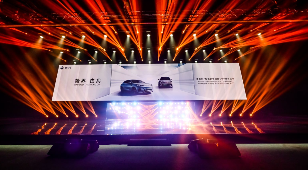 三口之家大五座SUV怎么选？腾势N7：抢夺BBA市场来了_腾讯新闻