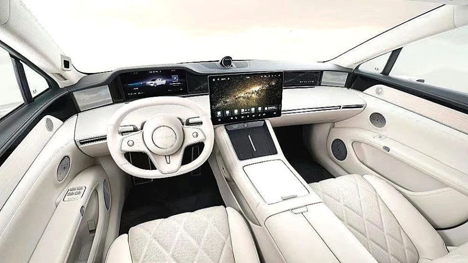 华为系内斗 享界S9与阿维塔12谁更强？_腾讯新闻