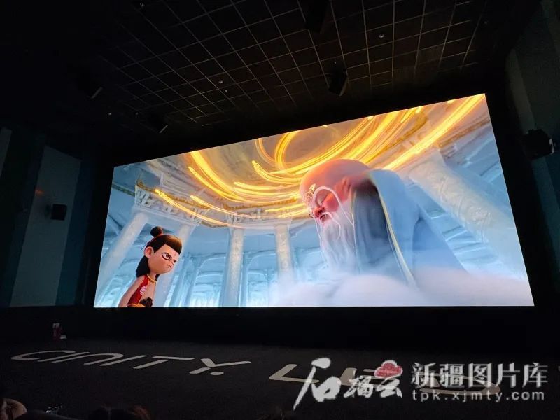西北首家CINITY LED影城在乌鲁木齐开业！_腾讯新闻