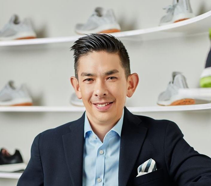 佐丹奴主席兼CEO遭罢免，前Adidas亚太董事总经理Colin Currie出任CEO、执行董事_腾讯新闻