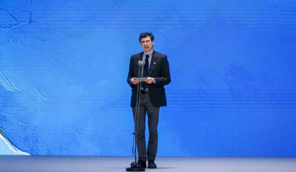 2024世界顶尖科学家协会奖隆重颁发_腾讯新闻