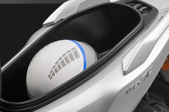 多了一些沉稳，少了一丝张扬——春风150SC上市，售价13580元起_腾讯新闻