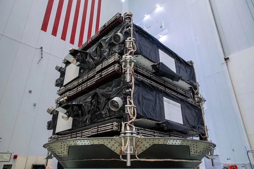 SpaceX第三次发射O3b新型MEO通信卫星，O3b在轨卫星出现能源问题_腾讯新闻