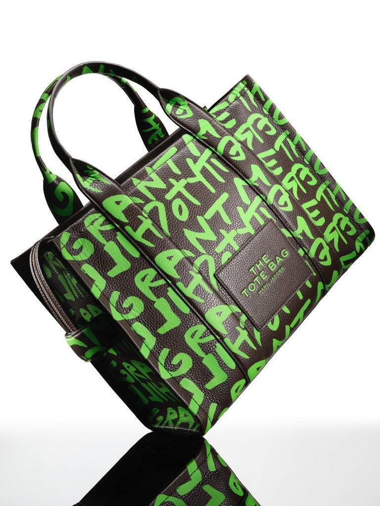 MARC JACOBS X Stephen Sprouse限定系列THE TOTE BAG_腾讯新闻