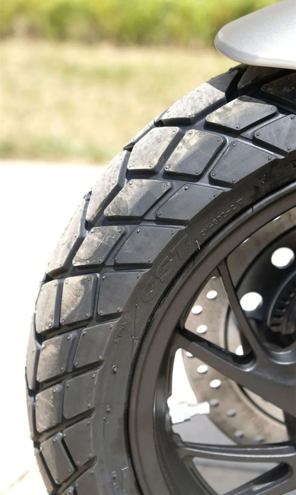 大阳两款新车上市：VRX150售价11980元起，ADV350+售价25980元_腾讯新闻
