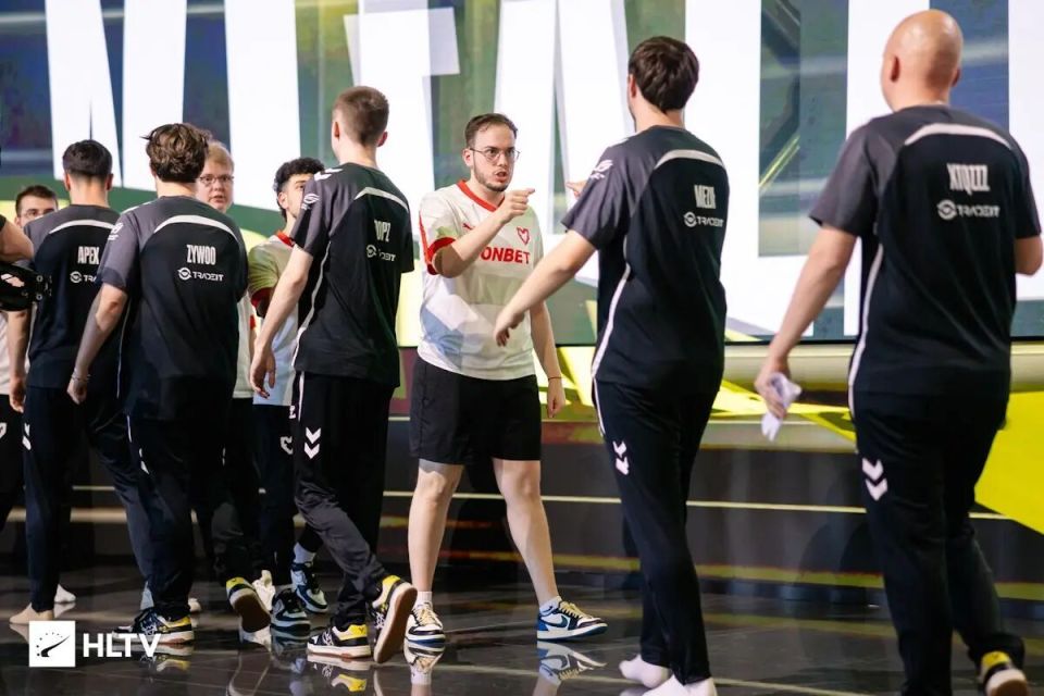 【2025TOP20】第16名：xertioN；Astralis官宣device和magisk离队，转向国际化_腾讯新闻