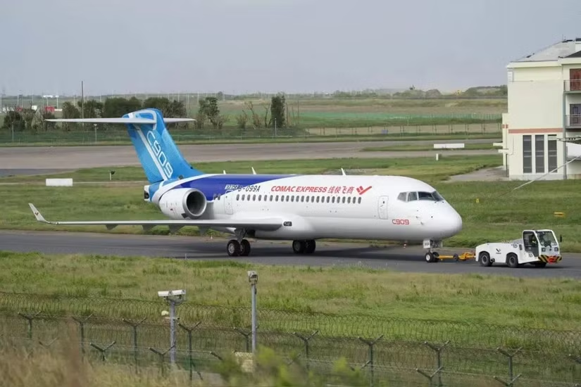 美媒：C909来了，商飞为ARJ21飞机改名，塑造国产大飞机国际品牌_腾讯新闻