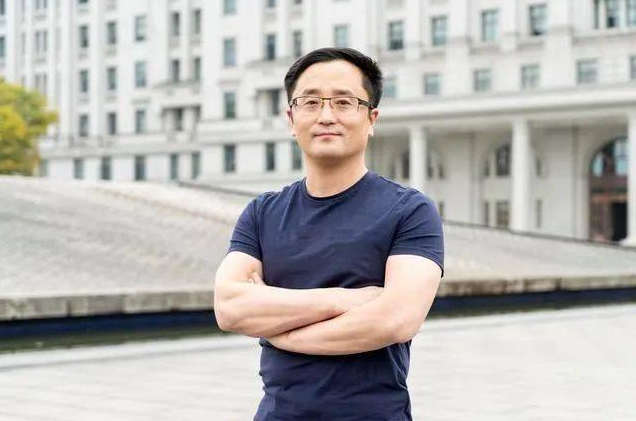 大动作！上海985高校成立新学院，他出任院长_腾讯新闻