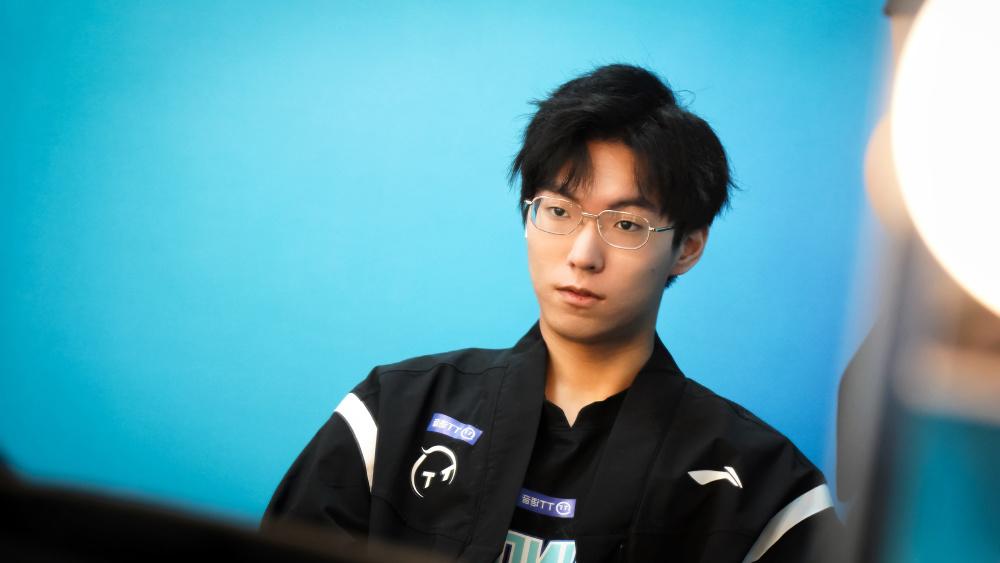 君子报仇十年不晚，Ucal本赛季完成对2018年iG六人的复仇！_腾讯新闻