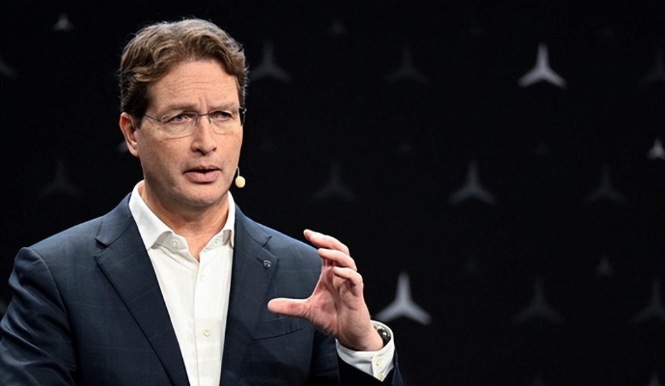 宝马CEO:欧盟对中国电动汽车开始征收临时关税，将是“死路一条”_腾讯新闻