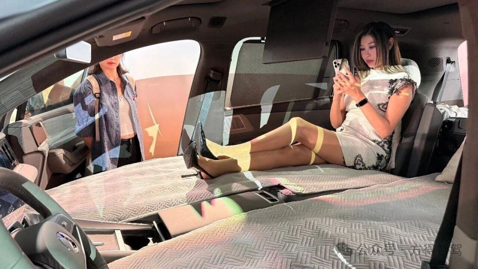 29.98万起，腾势N8L标配易三方/2.0T超混/天神之眼B/云辇A，强势改写豪华大六座SUV格局_腾讯新闻