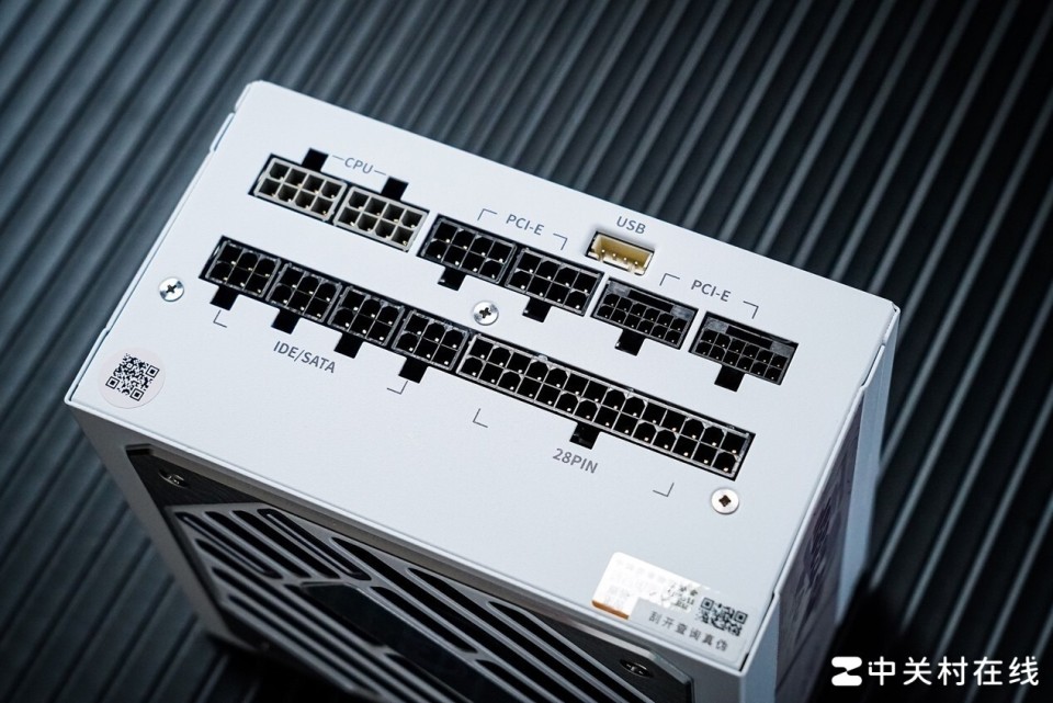 鑫谷昆仑九重KE-1300P电源评测 PC数字电源开荒之作_腾讯新闻