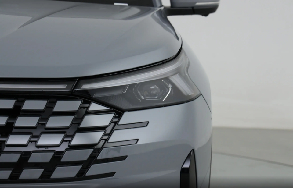 9.59万能买，配1.4T动力，捷达VS8实力如何？_腾讯新闻