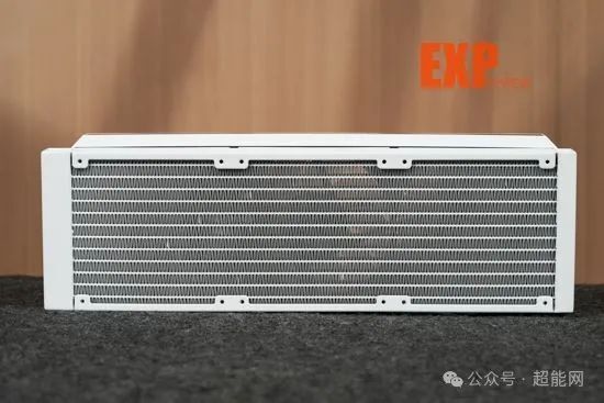 钛游T360 Pro一体式水冷图赏：CPU-内存双效散热冷头，通用RGB风扇挡板_腾讯新闻