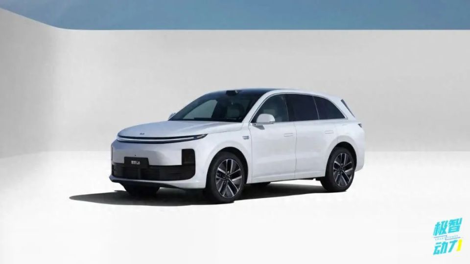 理想L6 vs 问界M7：25万预算，谁才是家用SUV的终极选择？_腾讯新闻