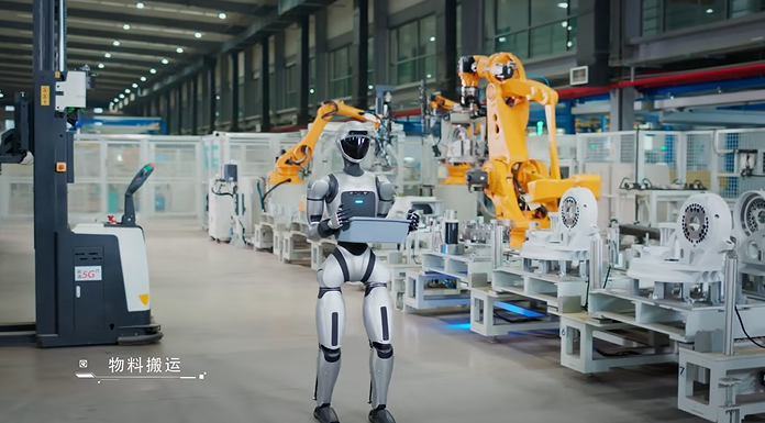 埃斯顿酷卓的第二代人形机器人来了，Codroid 02准备进汽车厂、电子制造厂、建材家居厂... |CyberRobo_腾讯新闻