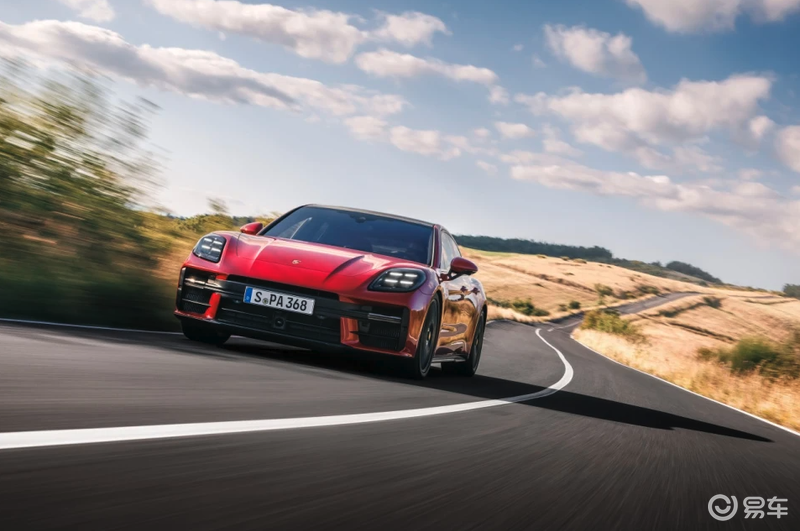 全新保时捷Panamera GTS国内售价188.80万元 搭4.0T V8发动机_腾讯新闻