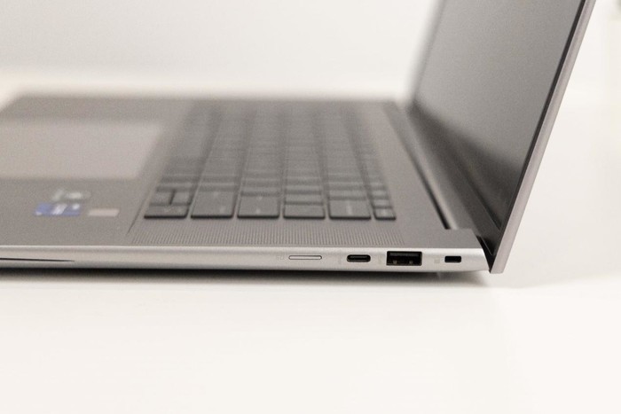 惠普ZBook Studio G9评测：算力强大、机身轻薄的新一代移动工作站_腾讯新闻