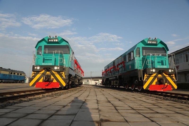 “中车资阳造”HXN6型新能源机车开进京津冀_腾讯新闻