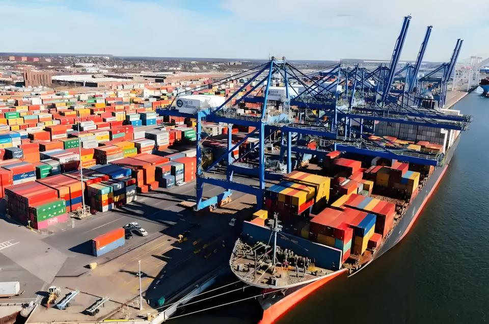 公布了！中国贸易顺差1.19万亿美元，对美国出口4200亿美元_腾讯新闻