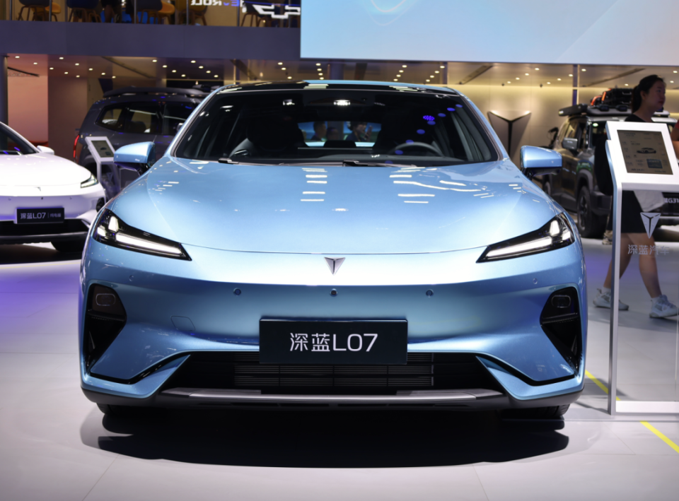 对比了海豹07DMi和零跑C01，深蓝L07才是掀桌子的人_腾讯新闻