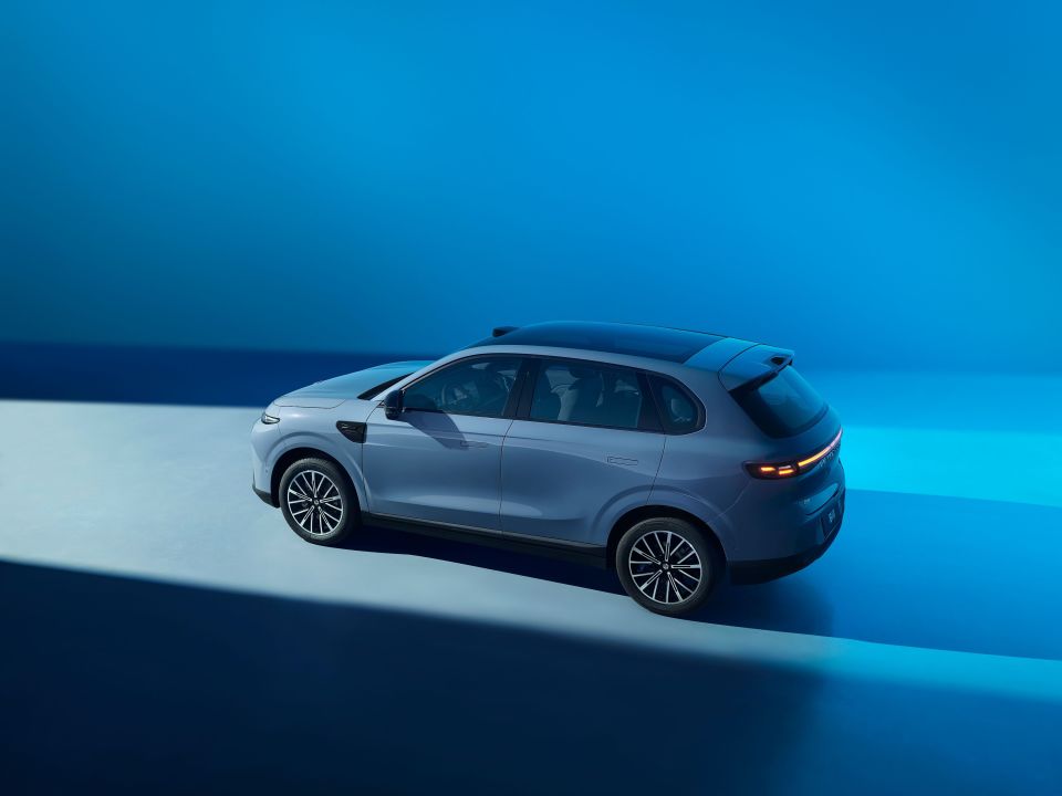 9.98万起！零跑B10上市：600km续航，还有激光雷达_腾讯新闻