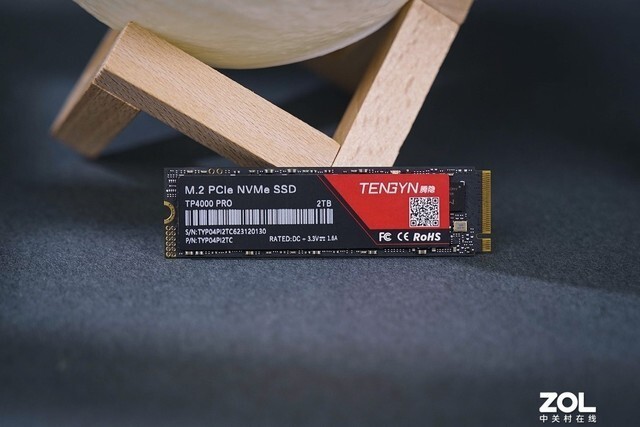 腾隐TP4000 PRO 2TB评测 PCIe4.0卷出新高度_腾讯新闻