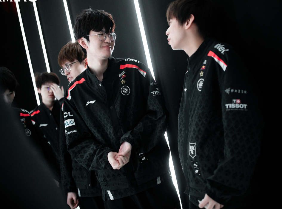 EDG季后赛复活甲有了，少了Scout，FoFo一样能C