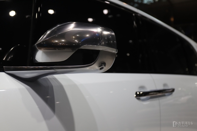 2023上海车展：合创V09发布 纯电续航续航750km＋_腾讯新闻