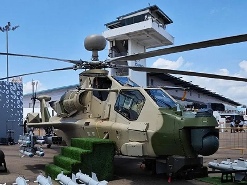 直-10ME真机首次亮相境外航展，配置比解放军自用的版本还高_腾讯新闻