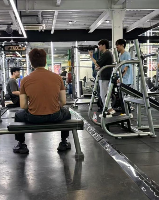 北川真的没了！BLG正式官宣打野Shadow！前iG打野KaKao加入BLG教练组！_腾讯新闻