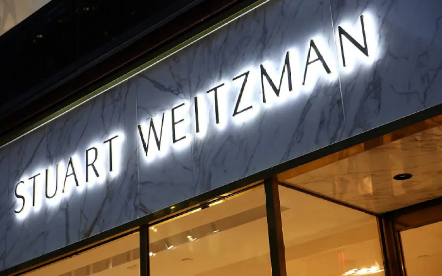 Stuart Weitzman如何从抢不到的“网红”到被甩卖？_腾讯新闻
