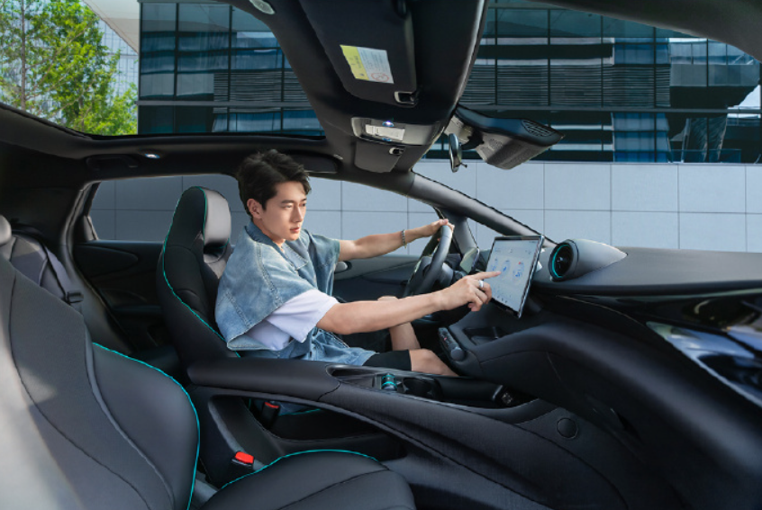 新车丨9.98万起2025款海豚上市，升级150kW电机，最长520km续航_腾讯新闻