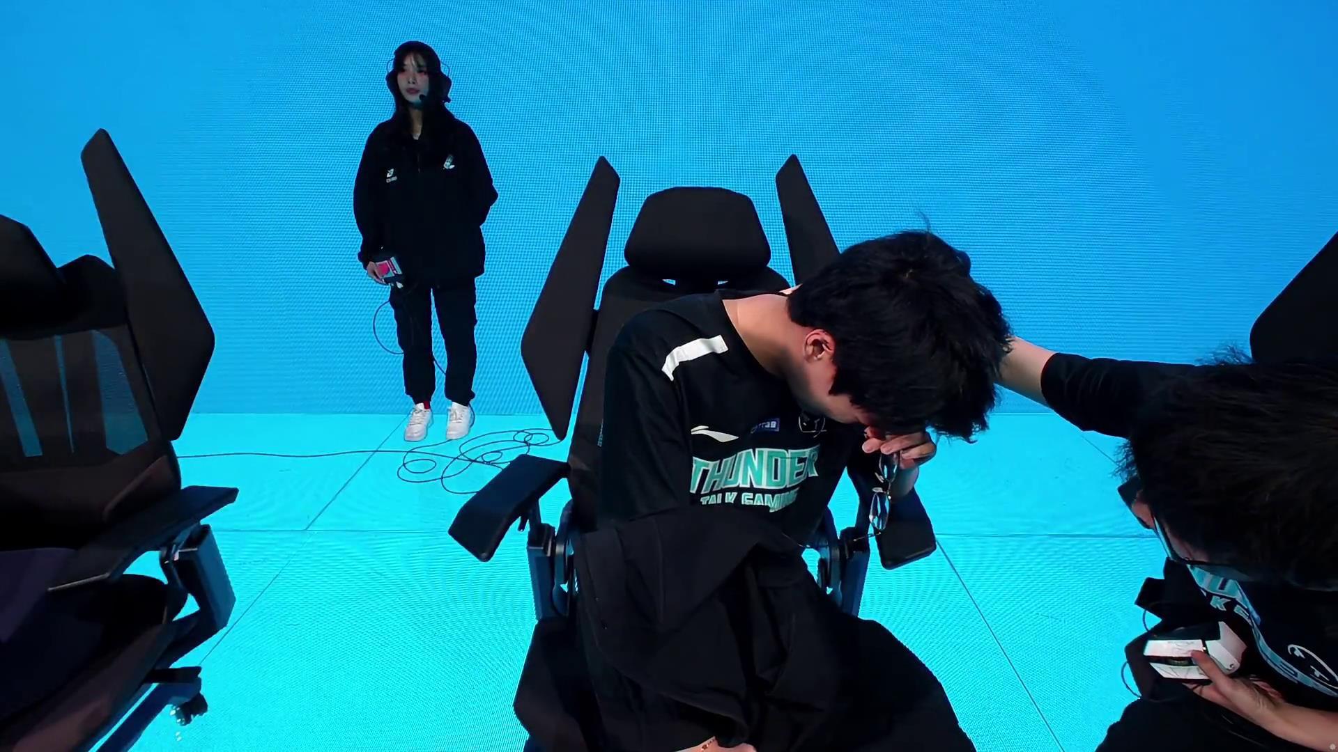 君子报仇十年不晚，Ucal本赛季完成对2018年iG六人的复仇！