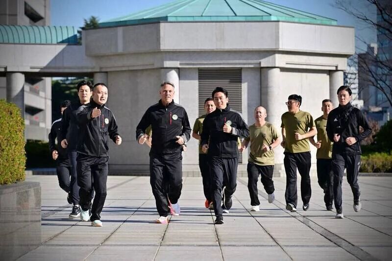 美国对中日风波保持沉默，日本又想拉澳大利亚“站队”？_腾讯新闻