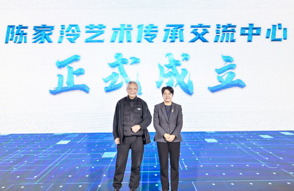 “美丽家园”书写海派新章陈家泠艺术传承交流中心在沪揭牌_腾讯新闻