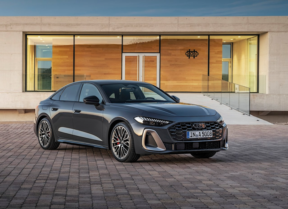 新架构+含华量+纯血，上汽奥迪A5L首次曝光大揭秘！_腾讯新闻