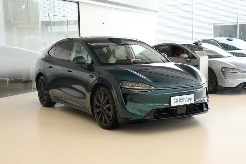 新款智界R7/S7订单公布 上市24小时大定破万_腾讯新闻