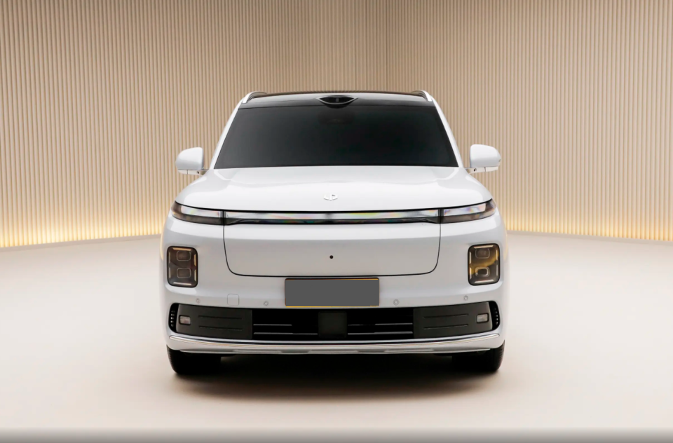 配80.3度大电池！零跑D19亮相，定位六座大型SUV，纯电增程都有_腾讯新闻