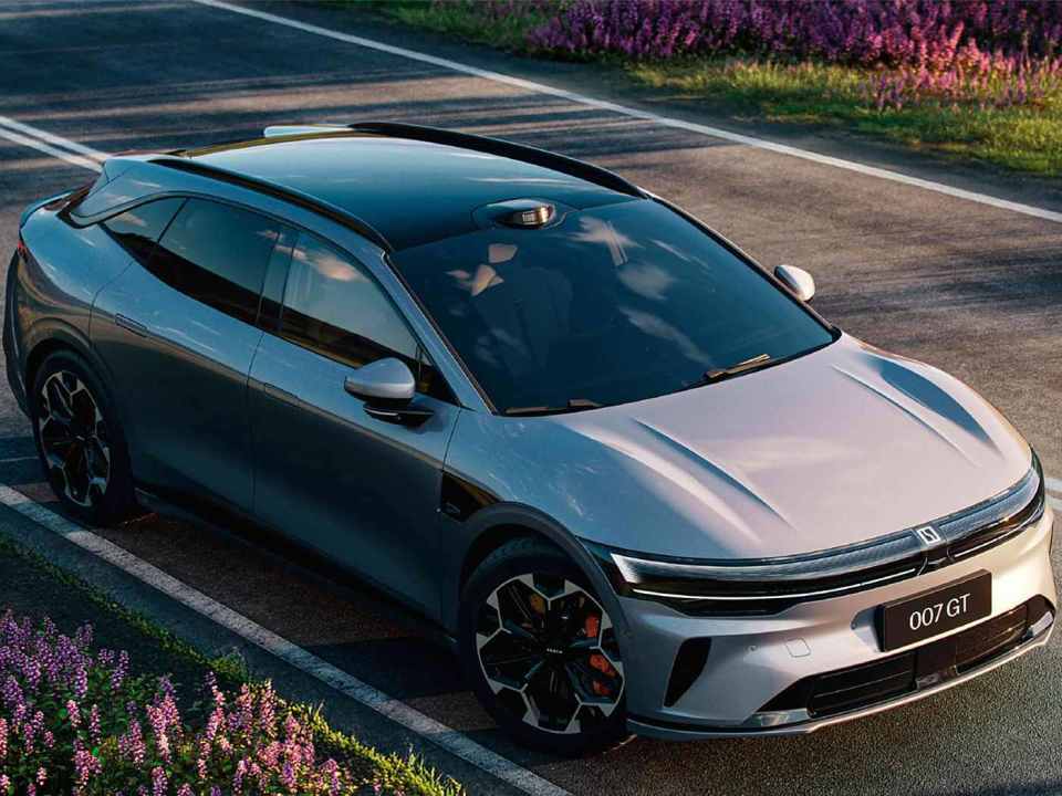 轴距2925mm，最大续航825km，极氪007 GT前景如何？_腾讯新闻