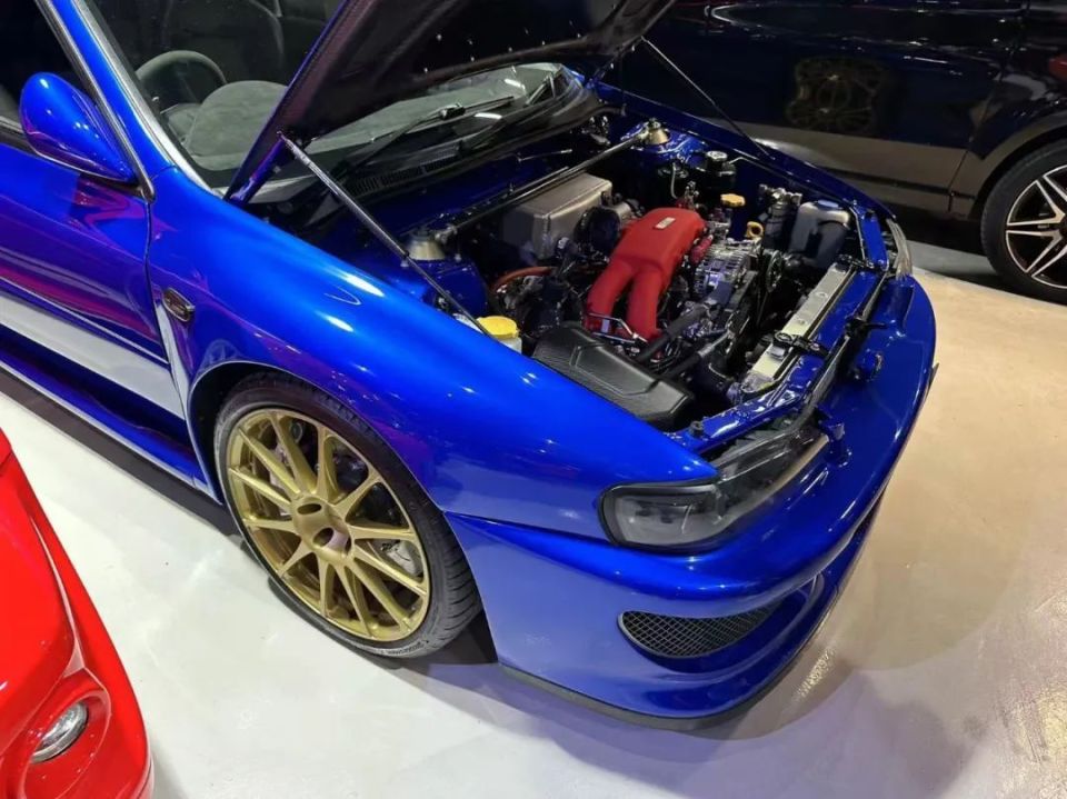 小米SU7 Ultra 原型车征战纽北成功的背后，离不开一支专业的团队_腾讯新闻