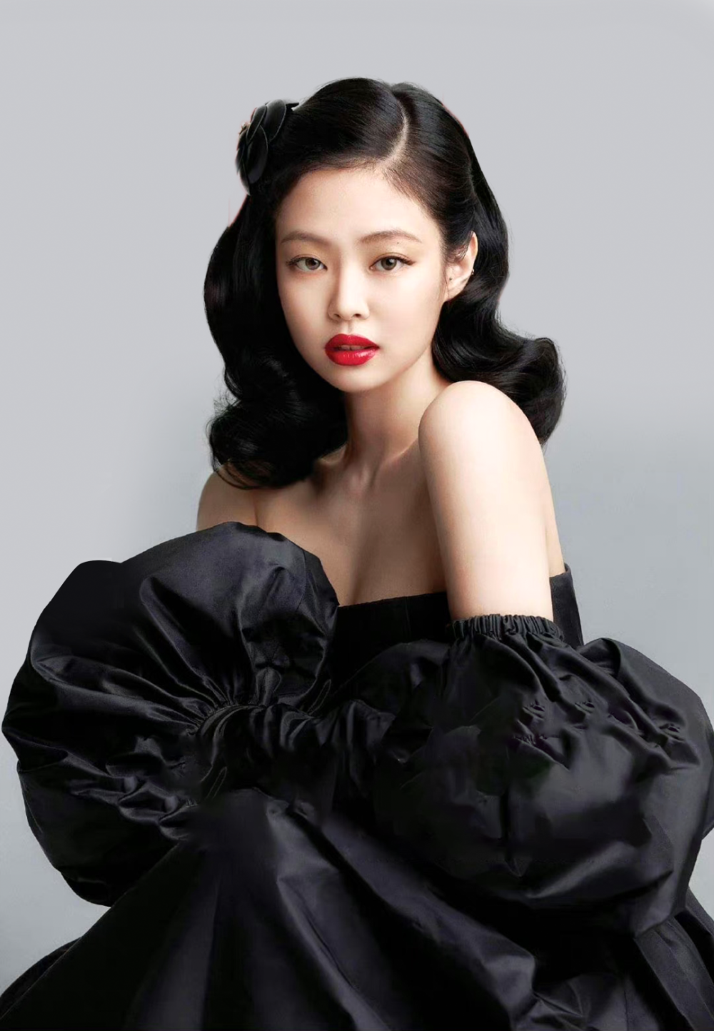 天天被拿着放大镜评判的 Jennie，还能火多久？_腾讯新闻