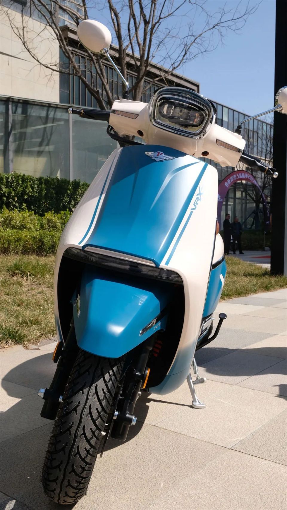大阳两款新车上市：VRX150售价11980元起，ADV350+售价25980元_腾讯新闻