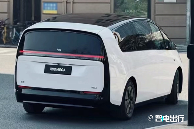 理想首款MPV现身街头！下月开启交付，售价60万以内你买吗？_腾讯新闻