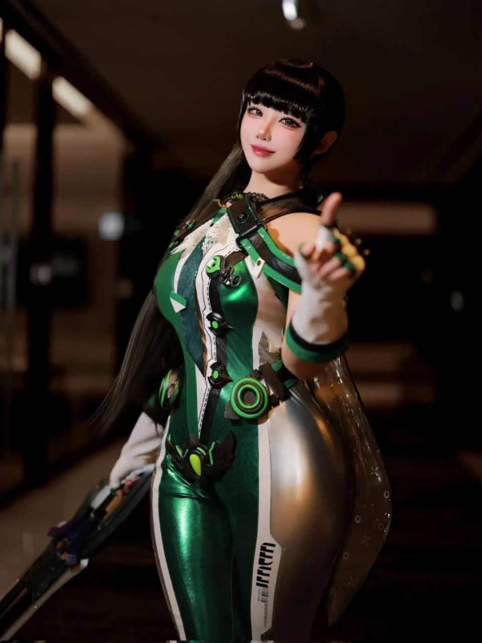 BW韩援Coser最新Cos美图：“数值大佬”_腾讯新闻