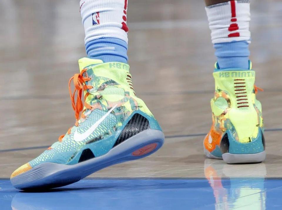等不及下一双 Kobe 9 了？别慌，这些「元年配色」都可能回归！_腾讯新闻
