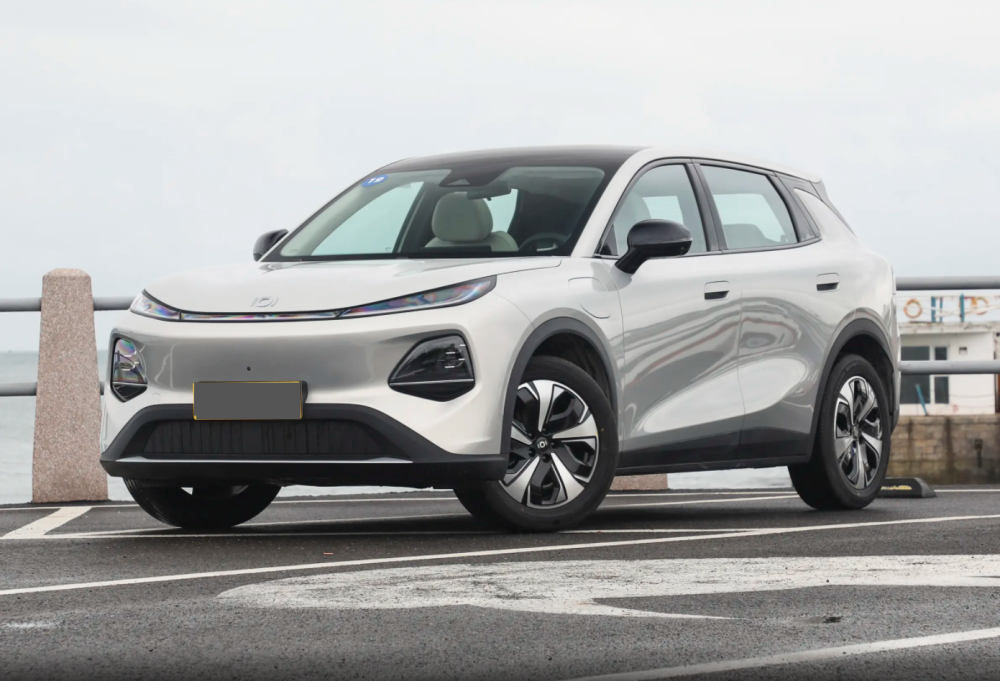 冲着年轻人来的！长安启源全新Q05计划11月上市，定位精品纯电SUV_腾讯新闻