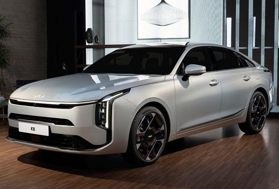 2025款起亚K8首次曝光，升级V6引擎+8AT，指导价不超15万！_腾讯新闻