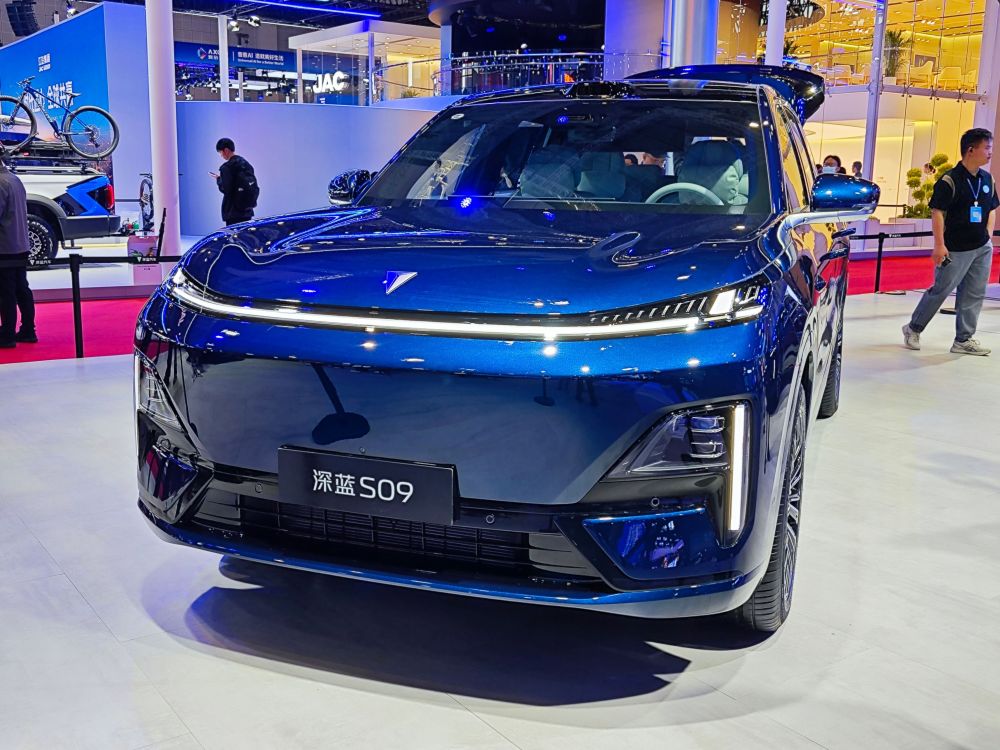 23.99万起！深蓝S09开启预售，价格大刀砍向理想L9？_腾讯新闻
